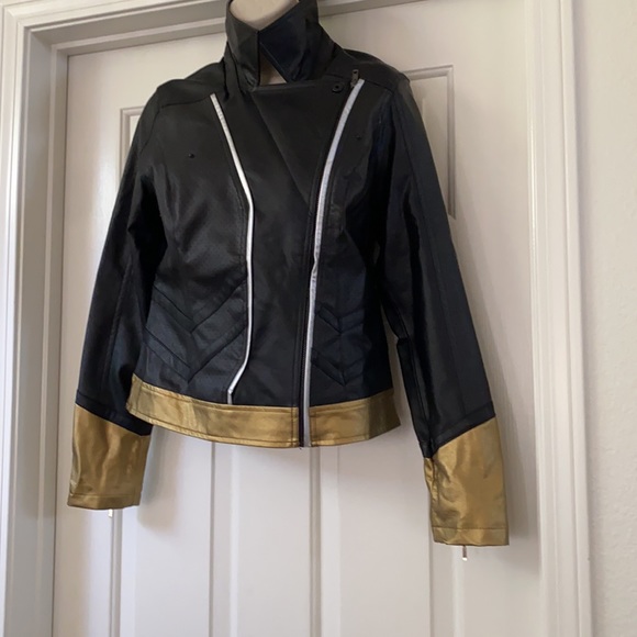 Hot Topic | Jackets & Coats | Her Universe Marvel Black Widow Faux ...